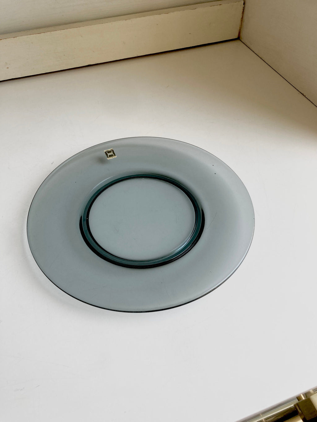 Hadeland Norway Smoke Glass 7.5" plate - original sticker – Silver ...